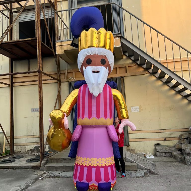 inflatable custom characters - AIRART