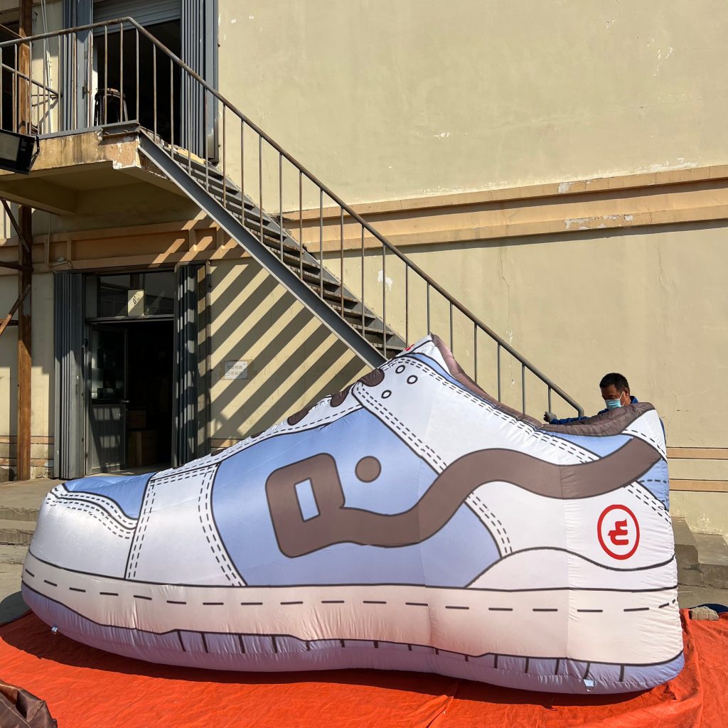 customized inflatable shoes for advertising-AIRART