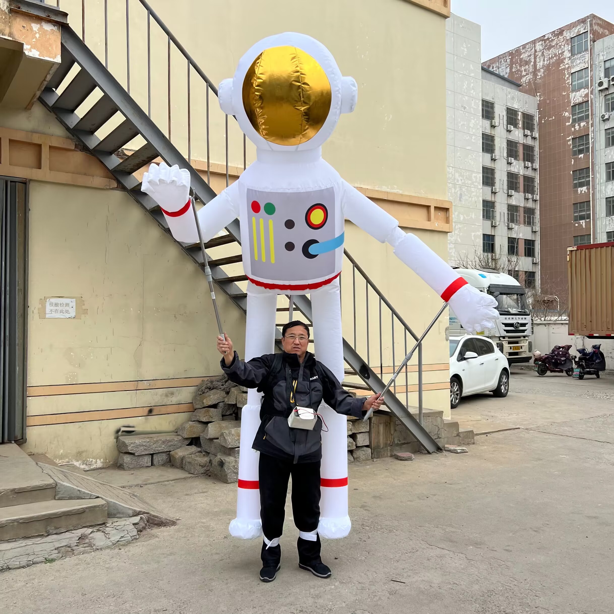 inflatable astronaut puppet inflatable movable cartoon - Aiyate