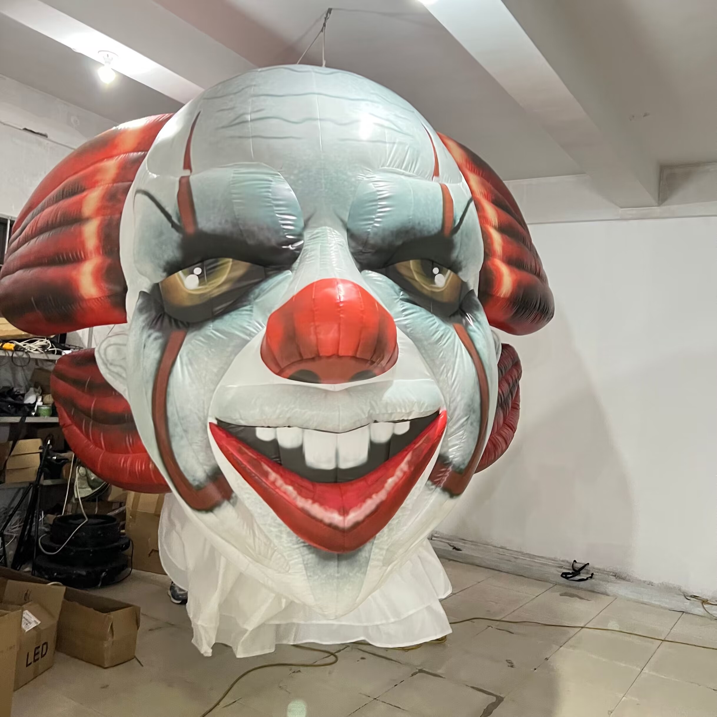 3m inflatable clown head customized for Halloween - Aiyate