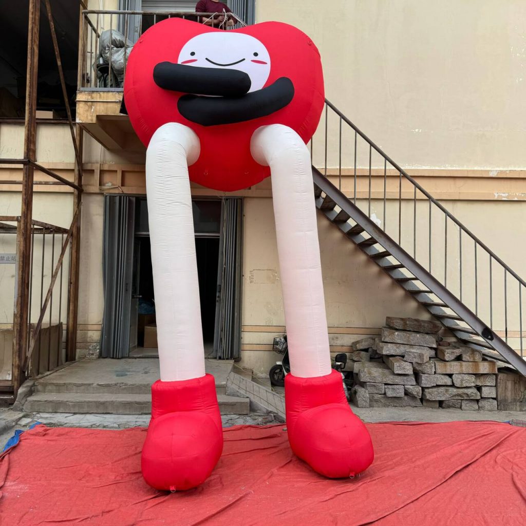 custom inflatable heart cartoons inflatable heart balloon character-AIRART